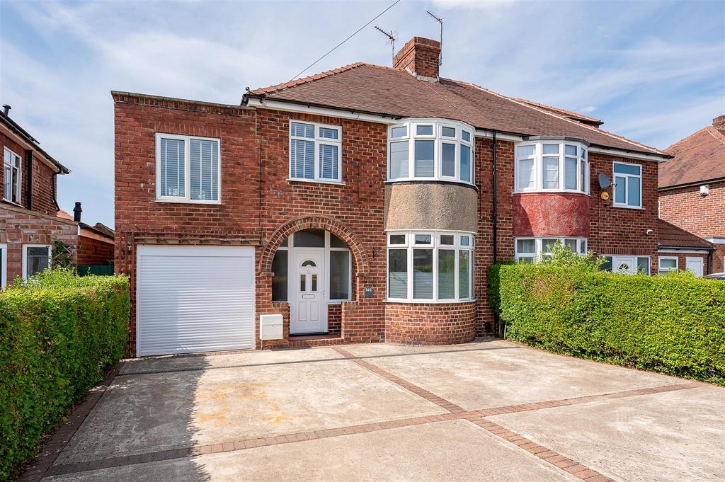 Bad Bargain Lane, York, YO31 0PF 4 bed semi-detached house - £385,000