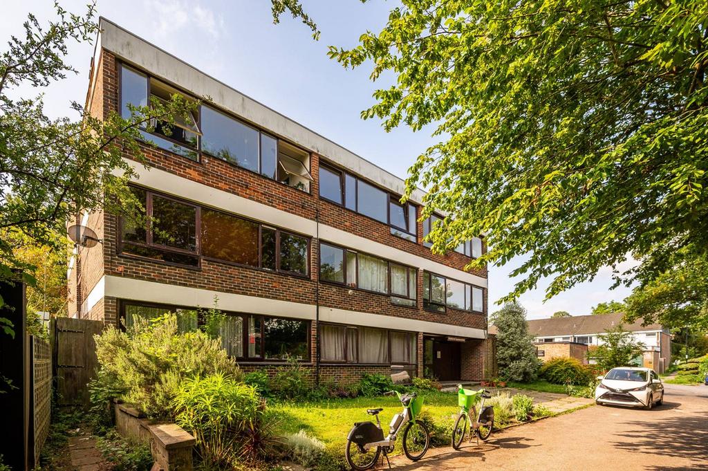 Bampton Road, Forest Hill, London, SE23 Studio for sale - £275,000