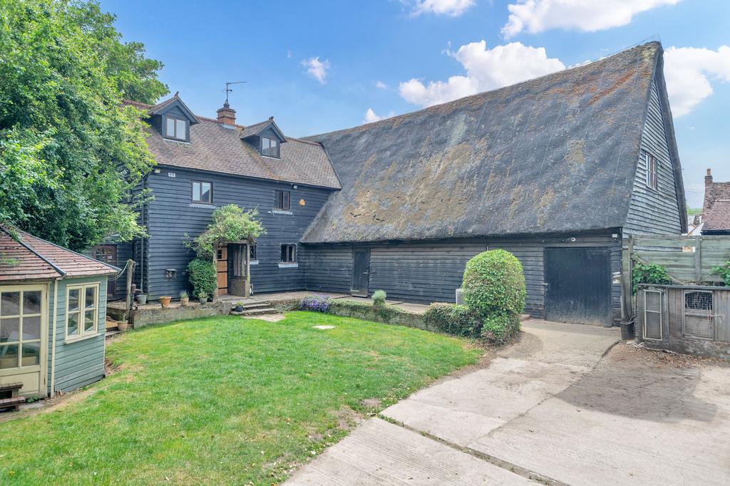 Chestnut Lane, Royston SG8 5 bed detached house for sale - £900,000