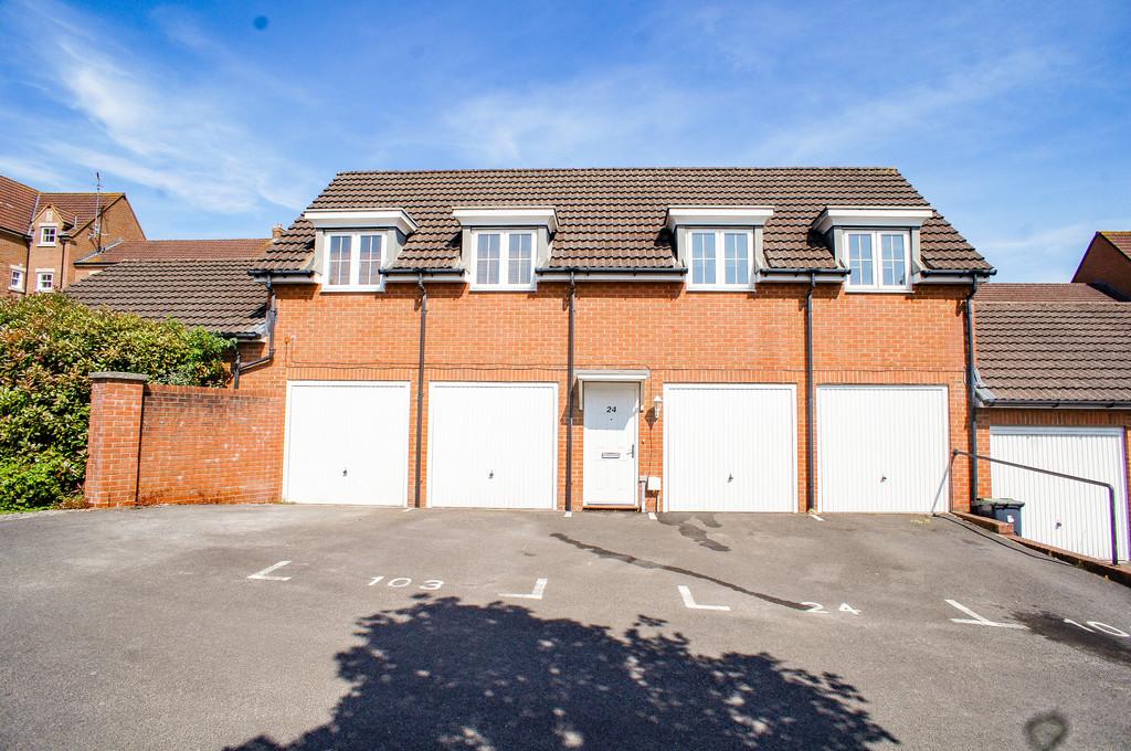 Daisy Brook, Swindon SN4 2 bed maisonette for sale - £210,000
