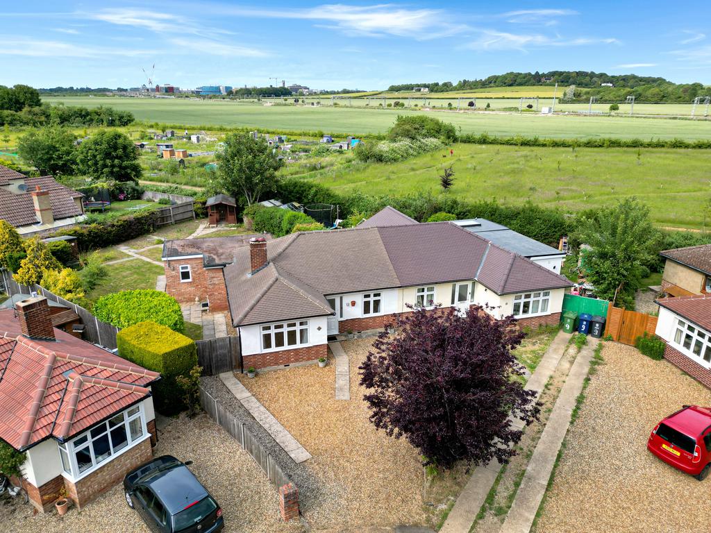 Great Shelford CB22 3 bed bungalow for sale - £450,000