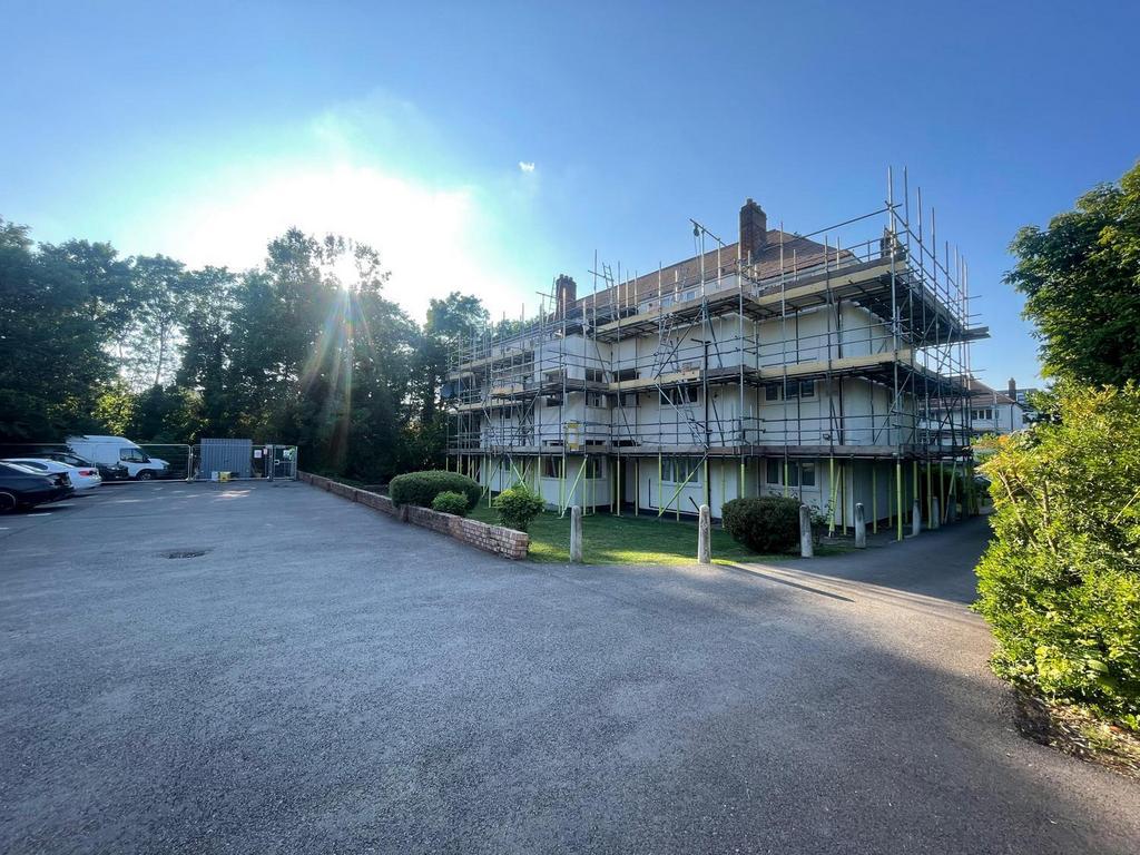 Buckingham Court, Watford Way, NW4 2 bed flat to rent - £1,800 pcm (£ ...