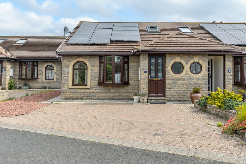Seahouses NE68 3 bed semi-detached bungalow for sale - £270,000