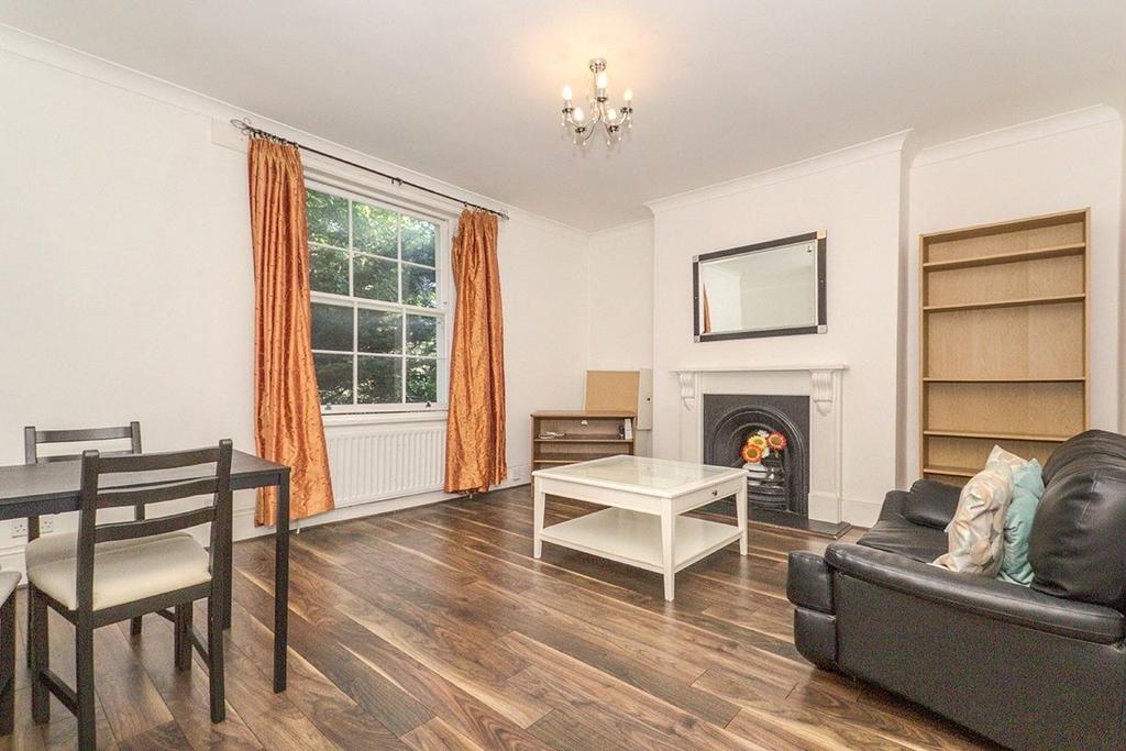 Shooters Hill Road, London SE3 2 bed flat - £1,900 pcm (£438 pw)
