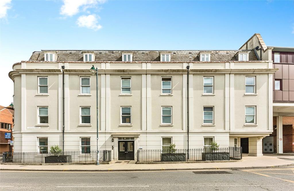 Riding Gate Place Watling Street... 1 bed flat to rent - £1,050 pcm (£ ...