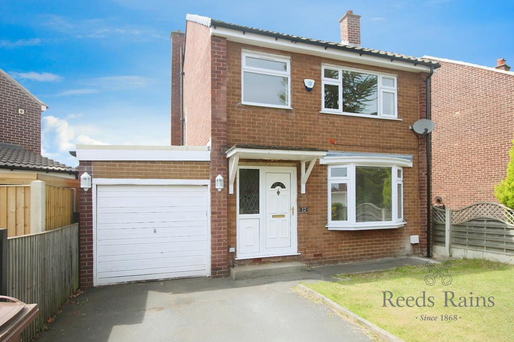 Eastfield Crescent, Leeds LS26 3 bed detached house - £1,195 pcm (£276 pw)