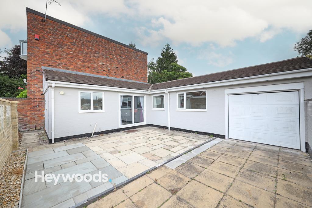 Hamilton Court, Clayton, Newcastle... 2 bed terraced bungalow - £185,000