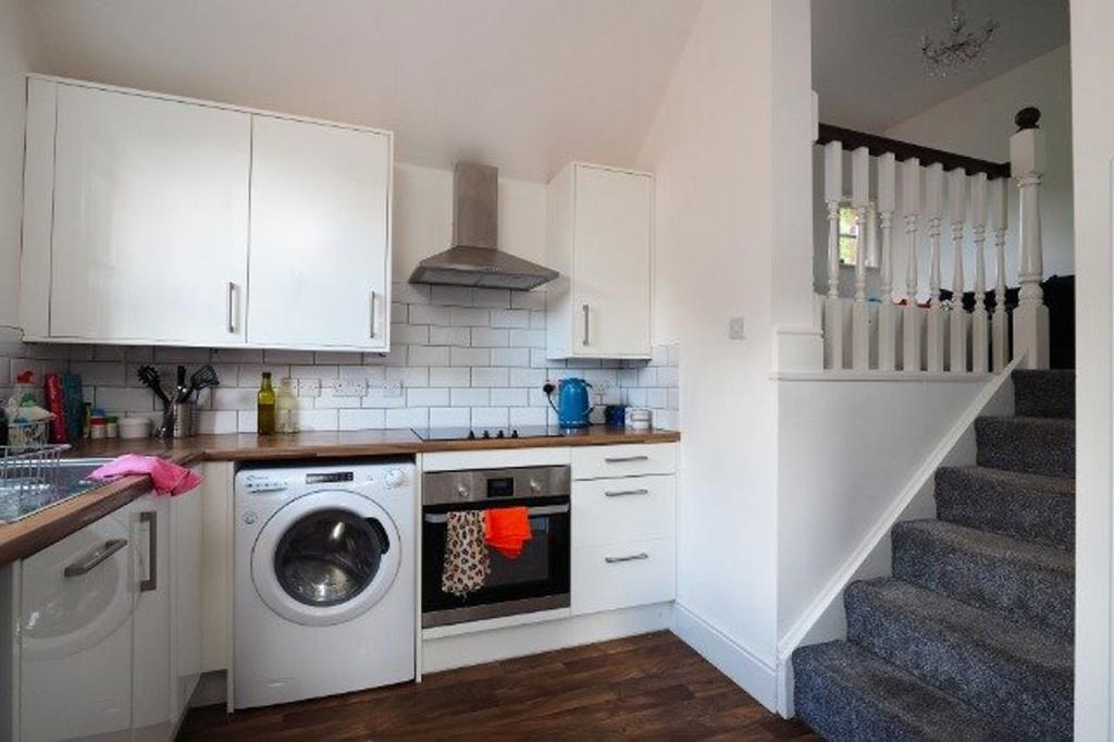 Hardwick Road, 9 Hardwick Road F3 NG5 1 bed flat to rent - £925 pcm (£ ...