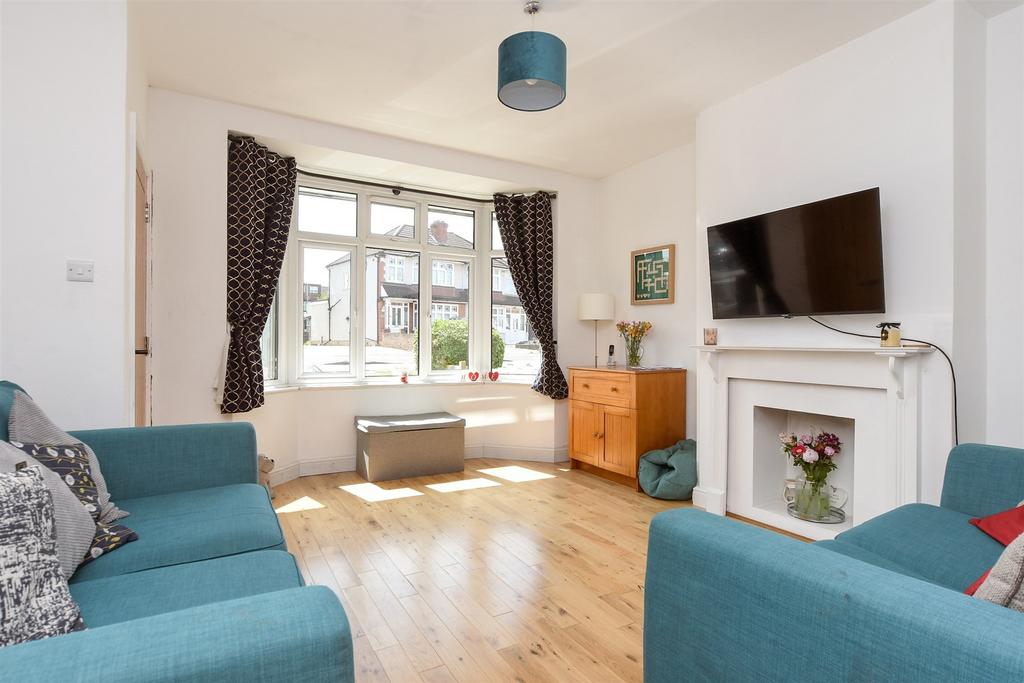 Gander Green Lane, Cheam, Sutton, Surrey 3 bed semi-detached house for ...