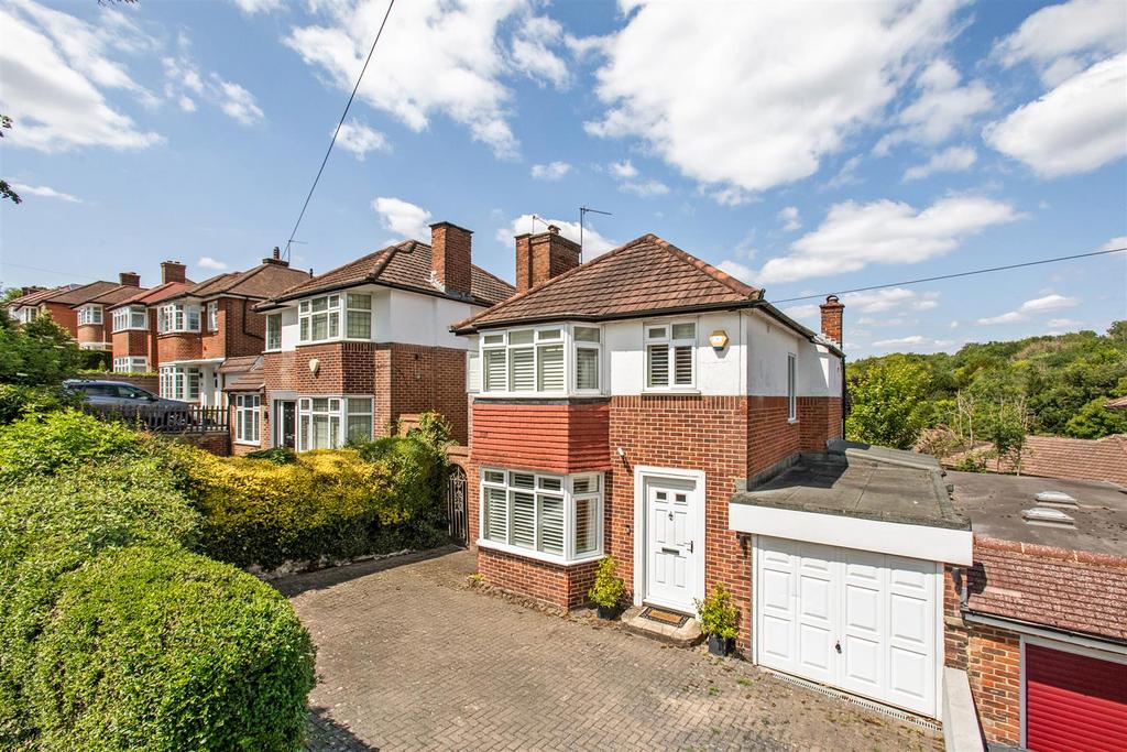 Mitchley Avenue, Purley CR8 3 bed detached house for sale - £650,000