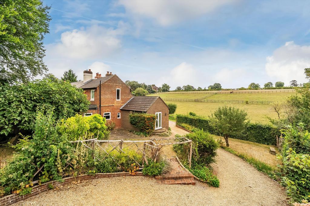 One Tree Hill Road, Guildford... 2 bed end of terrace house for sale ...