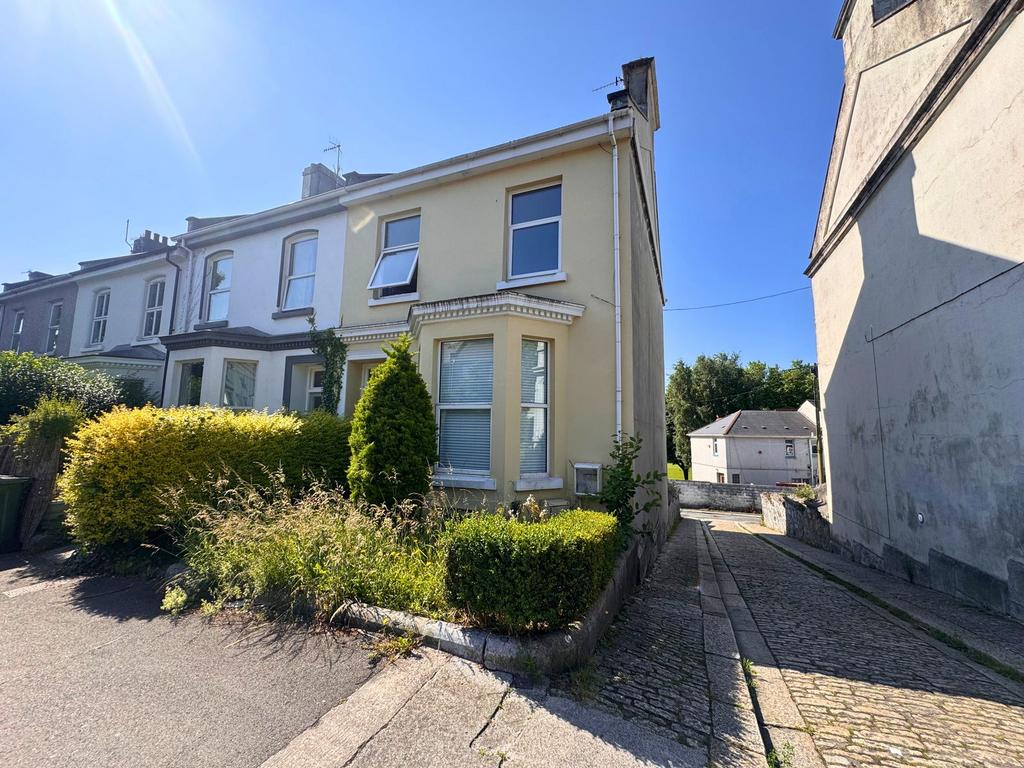 Stuart Road, Plymouth PL1 1 bed flat - £65,000