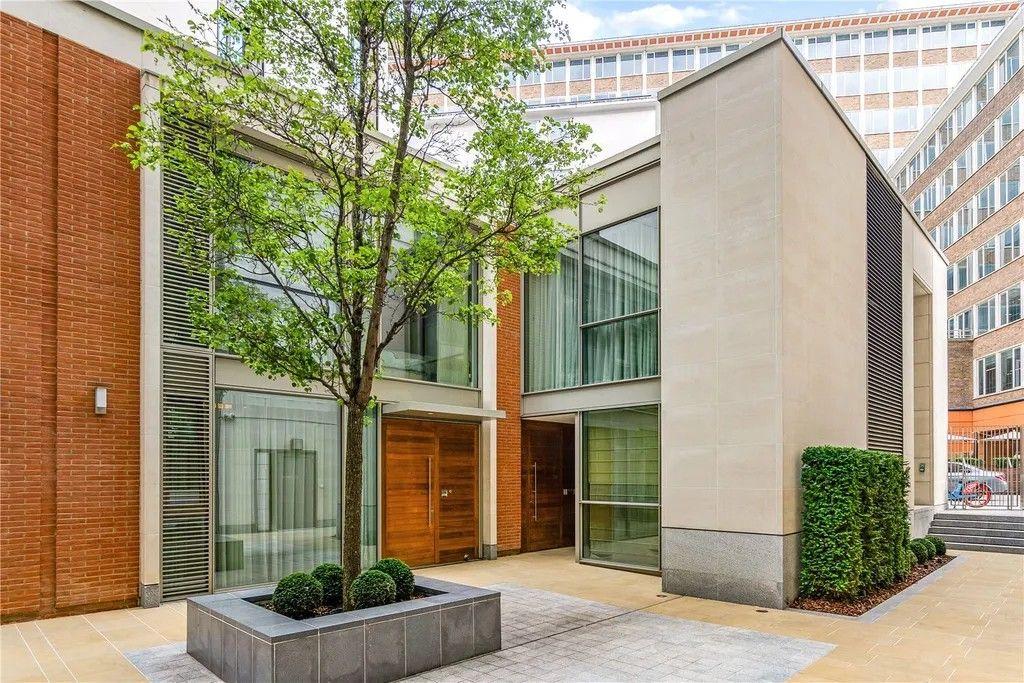 The Knightsbridge Apartments, SW7 2 bed mews - £3,950,000