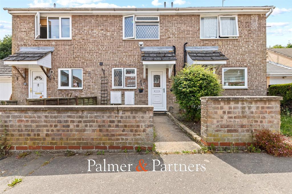 Henrietta Close, Wivenhoe... 2 bed terraced house for sale - £270,000