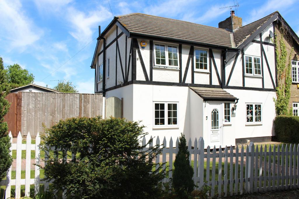 Jubilee Road, Chelsfield BR6 5 bed semi-detached house for sale - £799,995