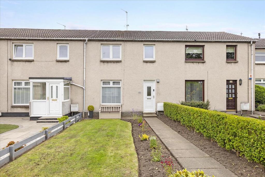 12 Quarryfoot Green, Bonnyrigg, EH19 3 bed terraced house - £240,000