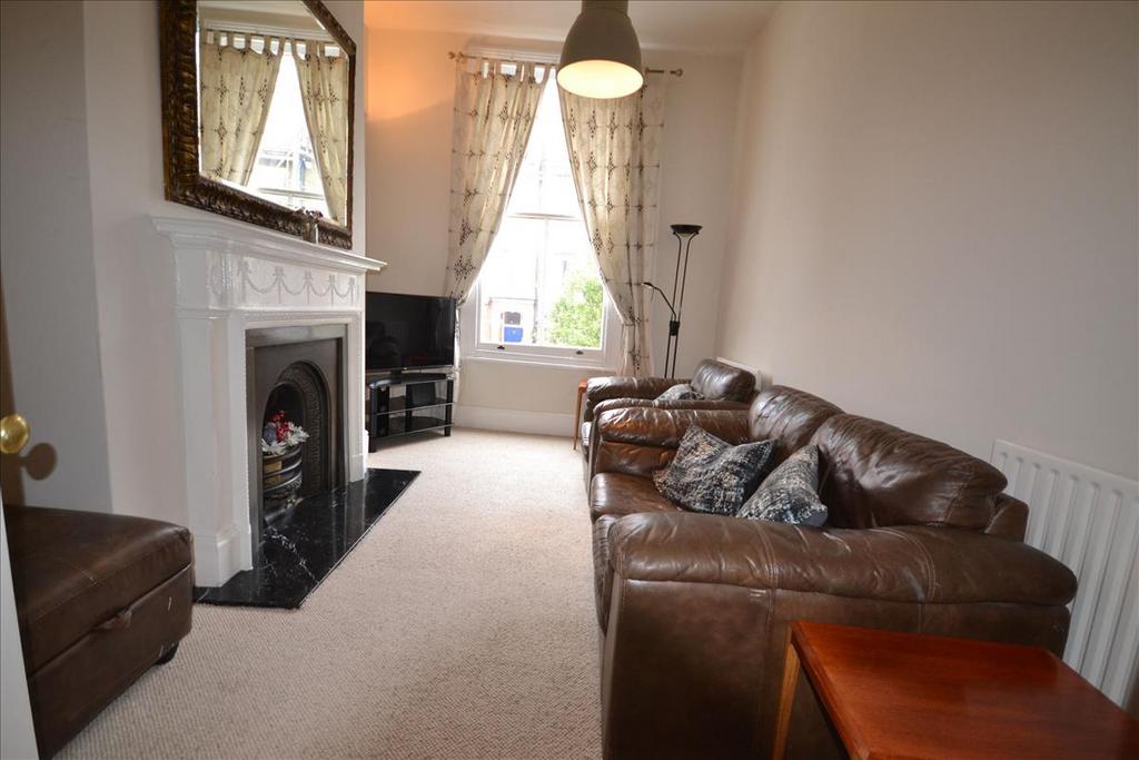 St Julians Road, London, NW6 1 bed flat - £1,690 pcm (£390 pw)