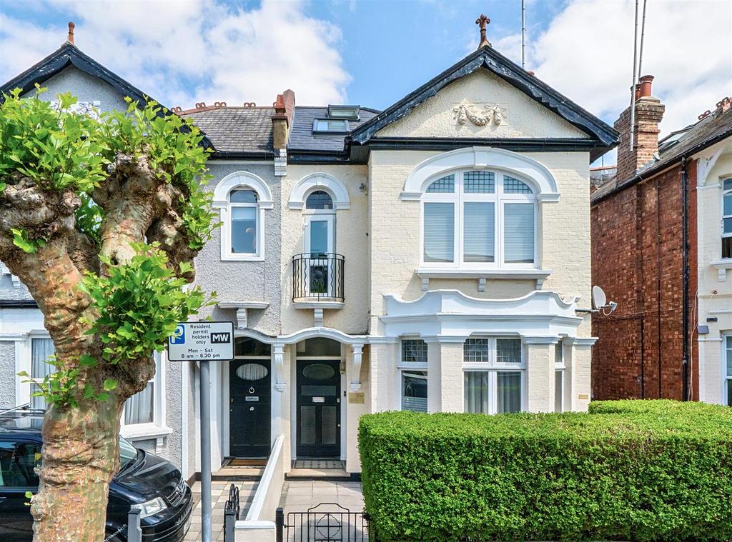 Melrose Avenue, London NW2 1 bed duplex for sale - £425,000