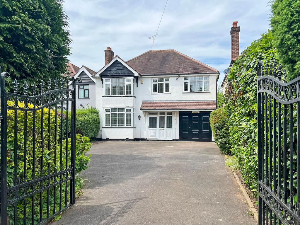 Stourbridge Road, Wombourne, WV5 4 bed detached house for sale - £499,950