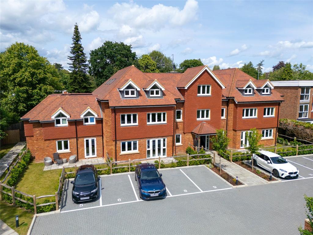 Doods Park Road, Reigate, Surrey, RH2 2 bed flat for sale - £479,950