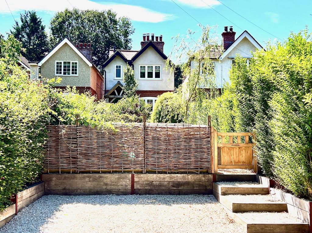 Copse Road, Haslemere, GU27 3 bed detached house for sale - £600,000