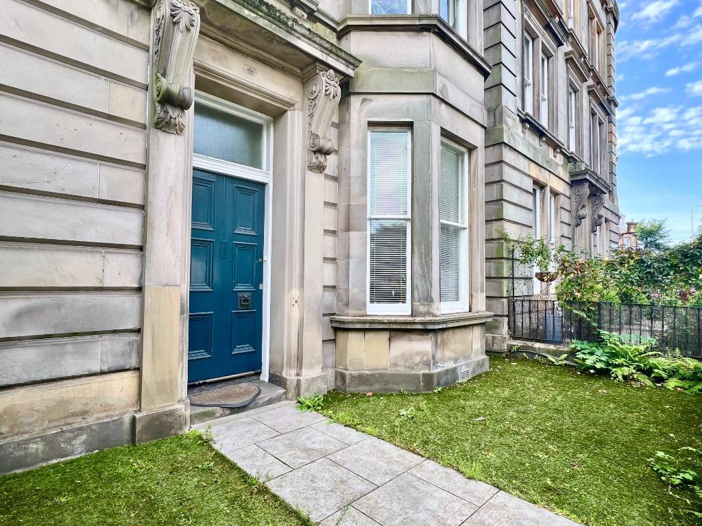 Gladstone Place, Leith Links... 2 bed flat - £1,745 pcm (£403 pw)