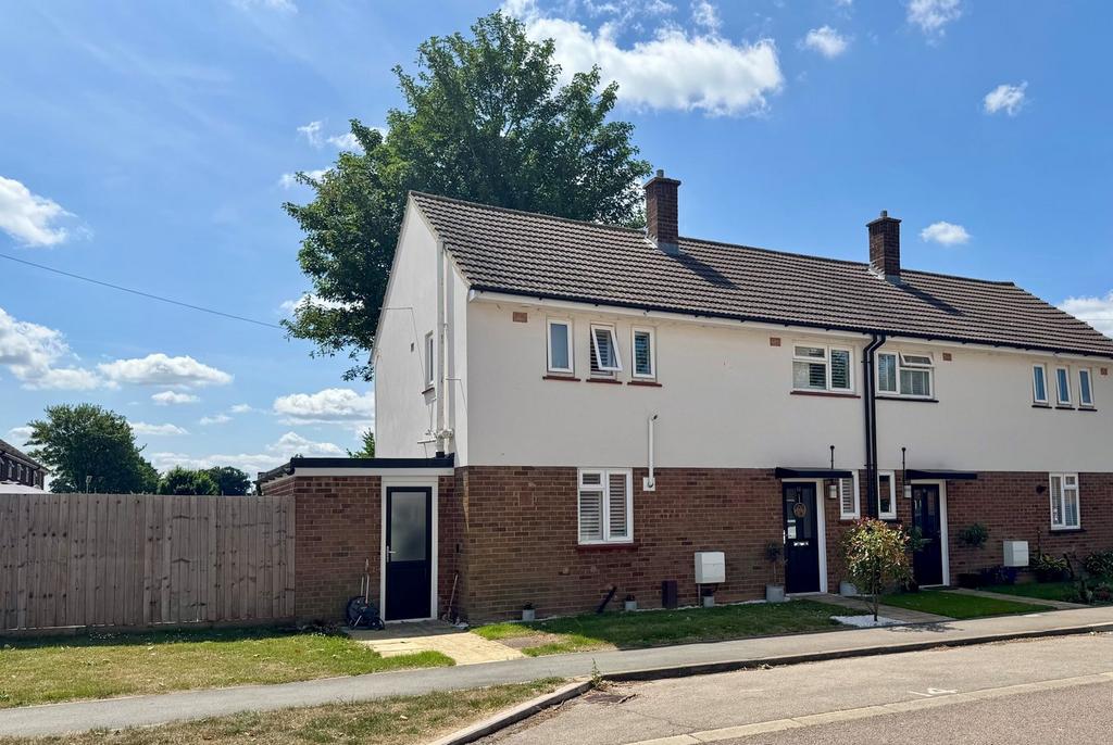 Tedder Avenue, Henlow, SG16 3 bed semi-detached house for sale - £335,000