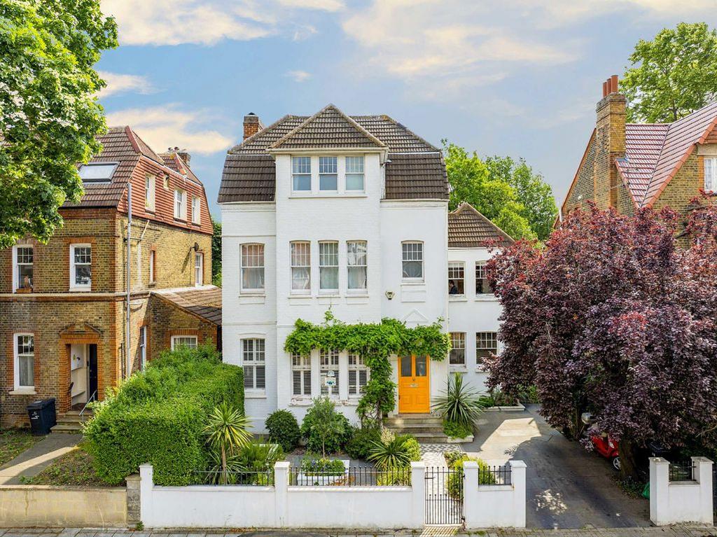 Riggindale Road, London SW16 5 bed detached house - £2,250,000