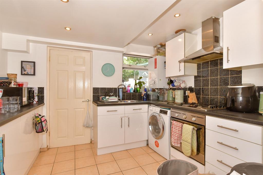 Wingfield Road, Gravesend, Kent 3 bed terraced house for sale - £225,000