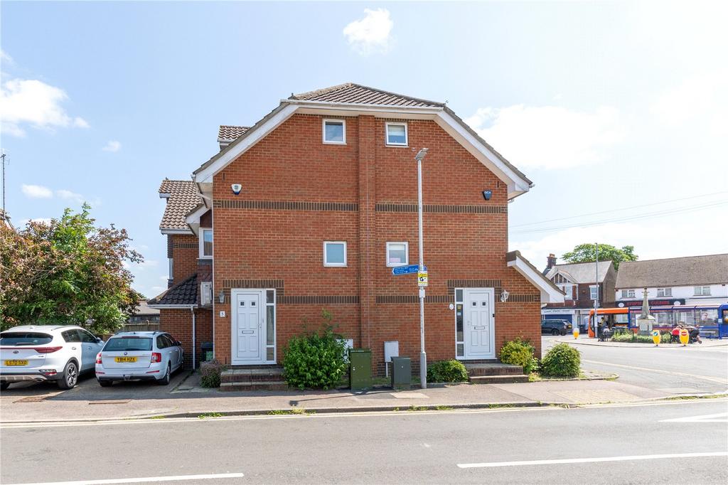 Lothair Road, Bedfordshire LU2 1 bed maisonette for sale - £179,995