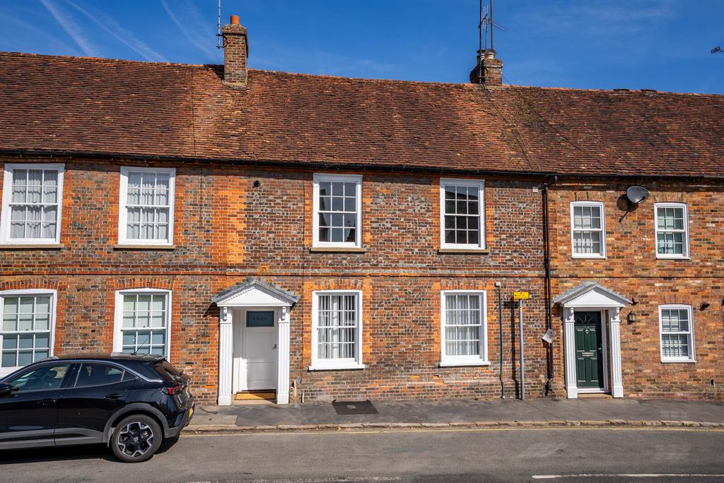 Pickford Road, St. Albans AL3 2 bed apartment for sale - £325,000