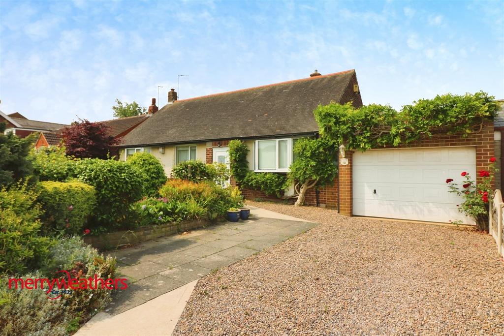 Morthen Road, Wickersley, Rotherham 3 bed bungalow for sale - £425,000