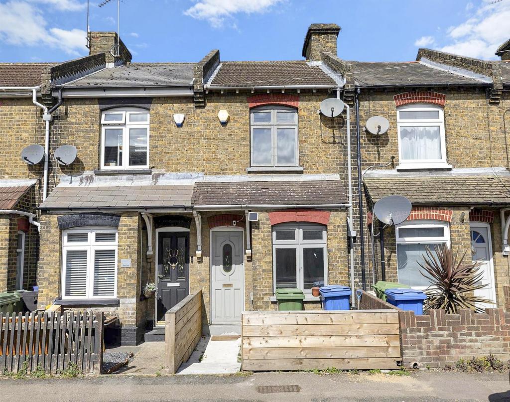North Street, Sittingbourne ME10 2 bed terraced house for sale - £165,500