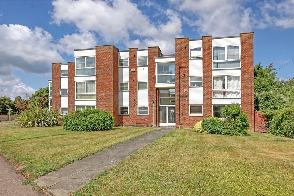 Thorpe Hall Avenue, Thrope Bay... 2 bed apartment - £275,000