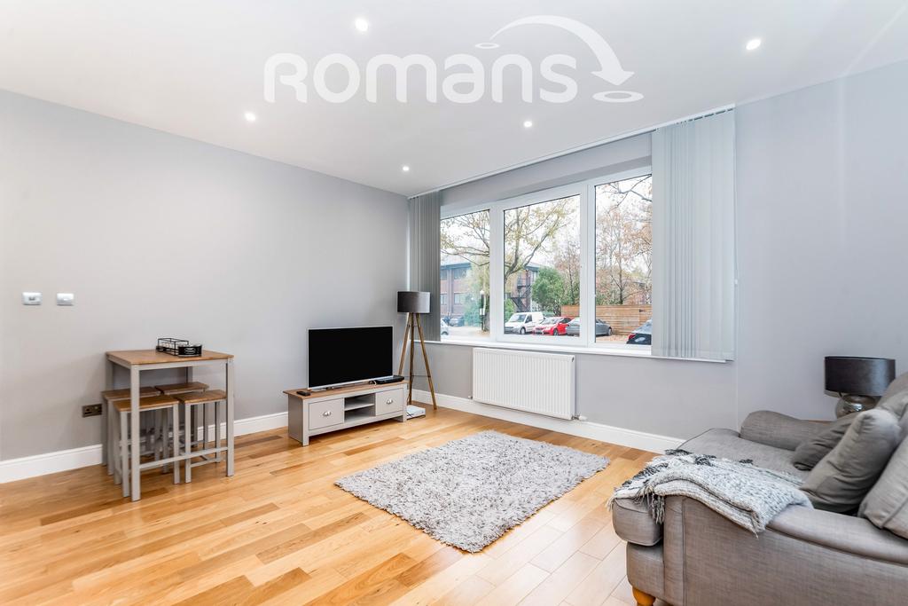 Barley Way, Fleet, Hampshire, GU51 1 bed flat - £1,150 pcm (£265 pw)