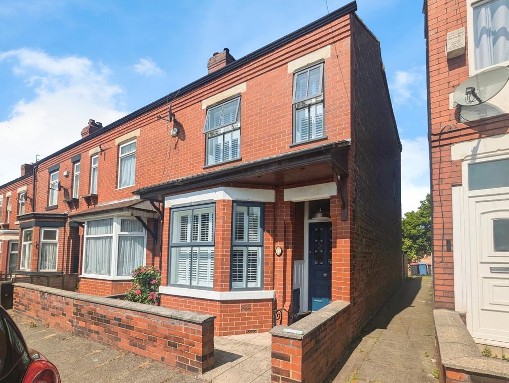 Gordon Road, Monton, M30 3 bed end of terrace house for sale - £365,000