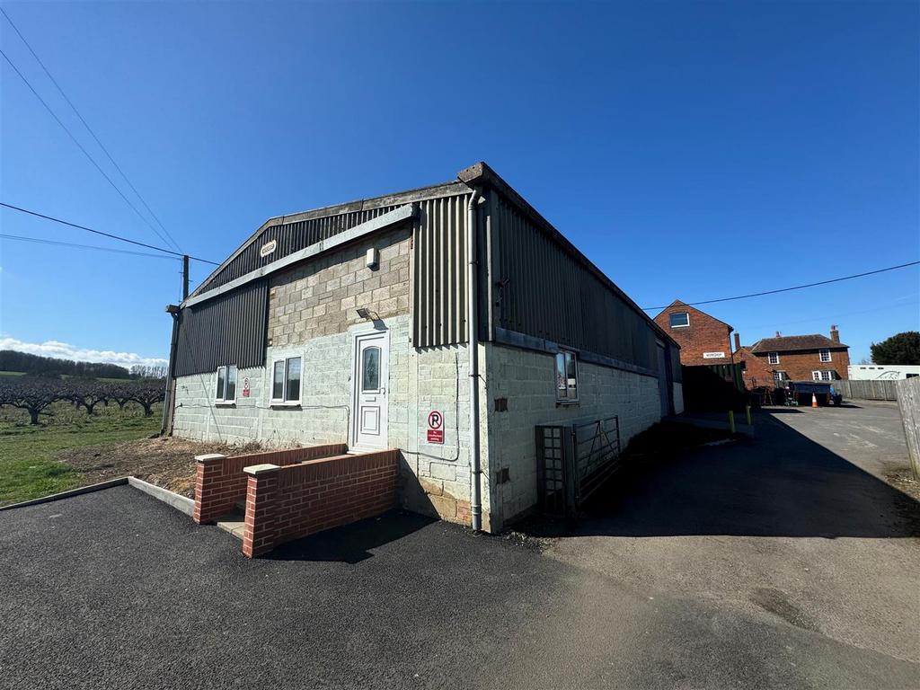 Highsted Valley, Rodmersham Property - £2,583 pcm (£596 pw)