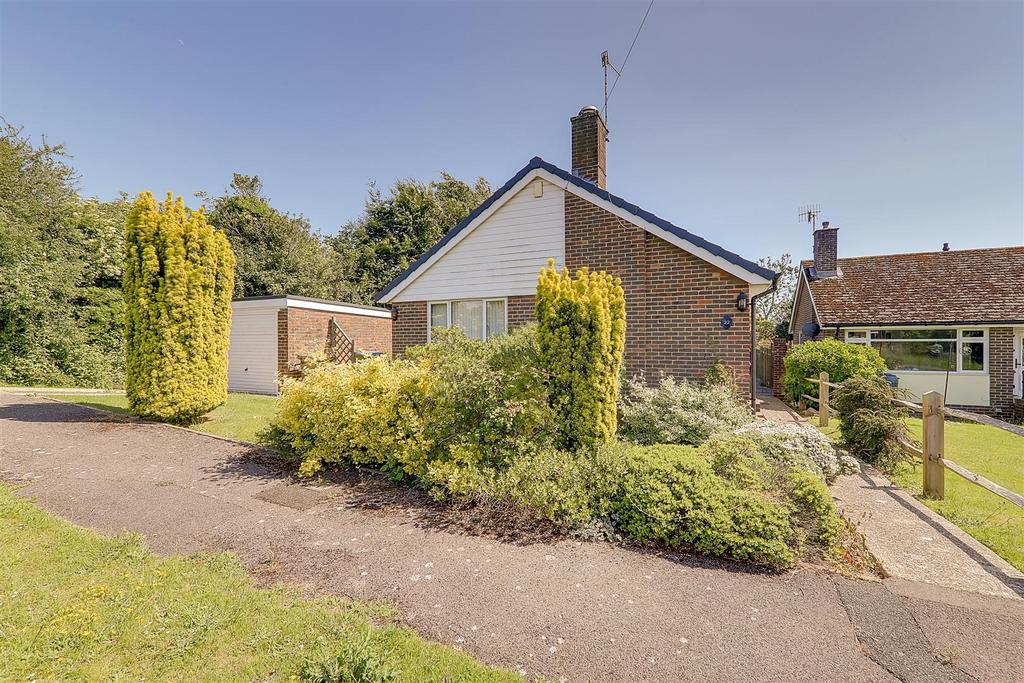 Downview Road, Findon, Worthing 2 bed detached bungalow for sale - £450,000