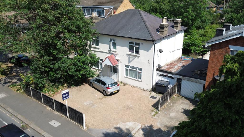 Hanworth Road, Hounslow, TW3 Land for sale - £1,100,000