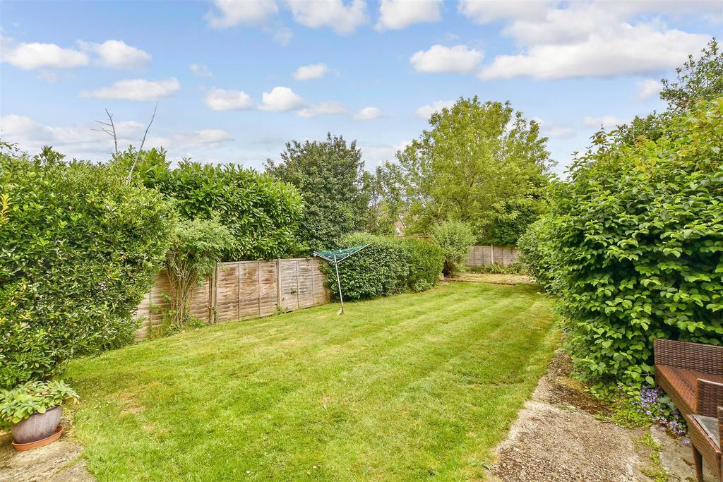 Reigate Road, Reigate, Surrey 2 bed flat for sale - £325,000