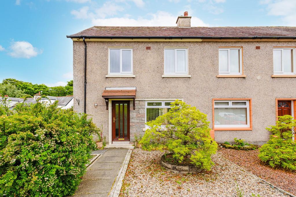 Mill Crescent, Newmilns, KA16 2 bed end of terrace house - £65,000
