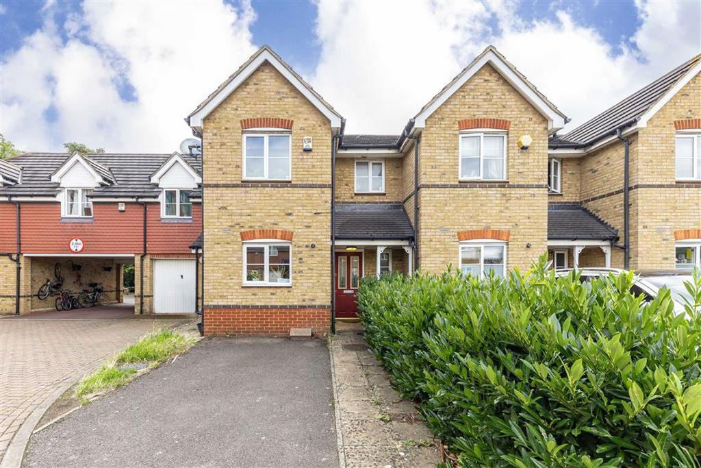Joseph Hardcastle Close, London SE14 3 bed house to rent - £2,800 pcm ...