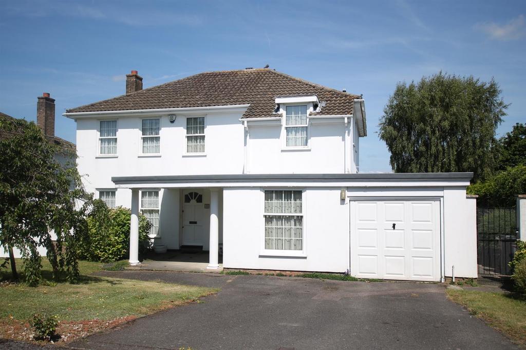 BADINGHAM DRIVE, FETCHAM, KT22 4 bed detached house - £895,000
