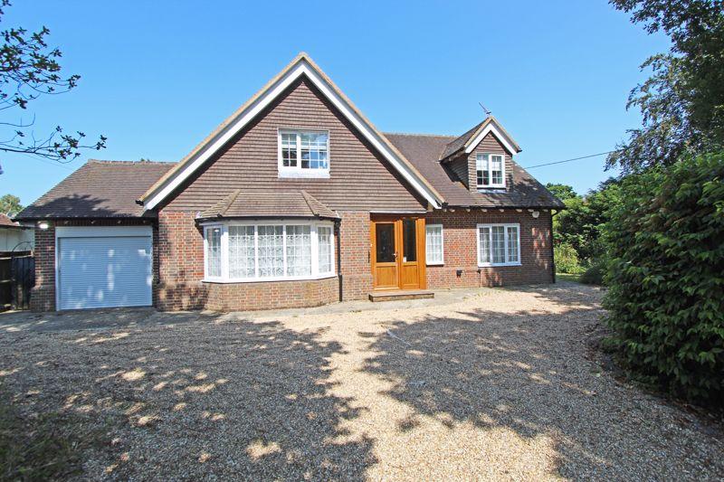 Brighton Road, Horsham 4 bed detached house for sale - £800,000