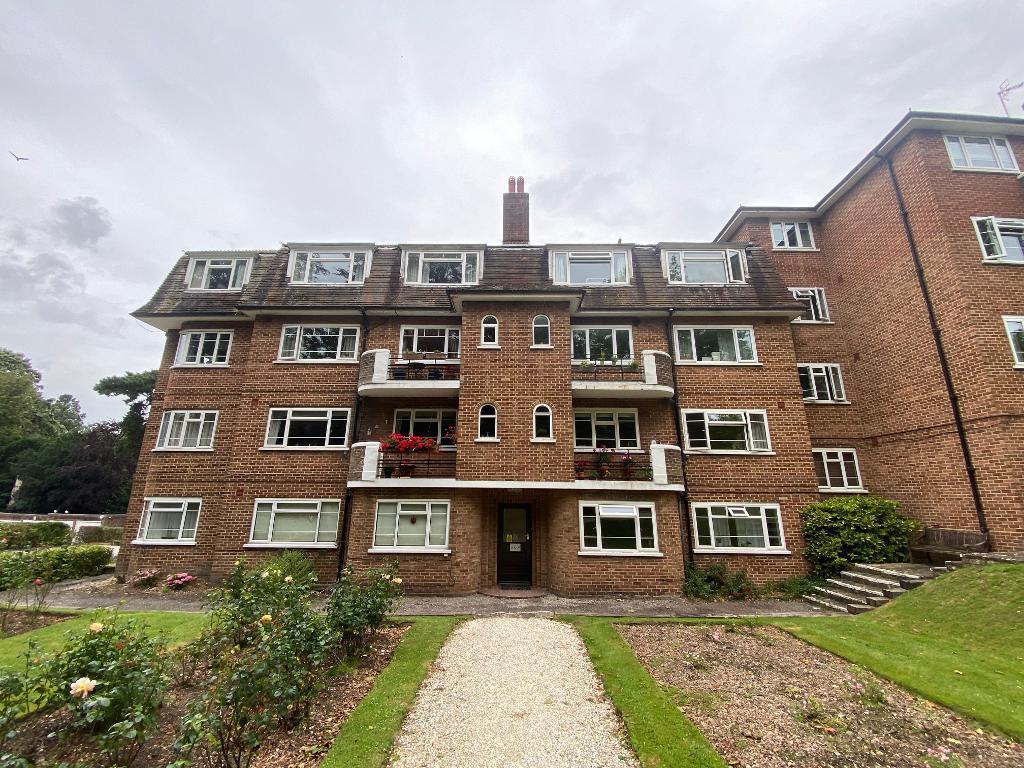 London Road, Brighton, East Sussex... 2 bed flat to rent - £1,395 pcm ...