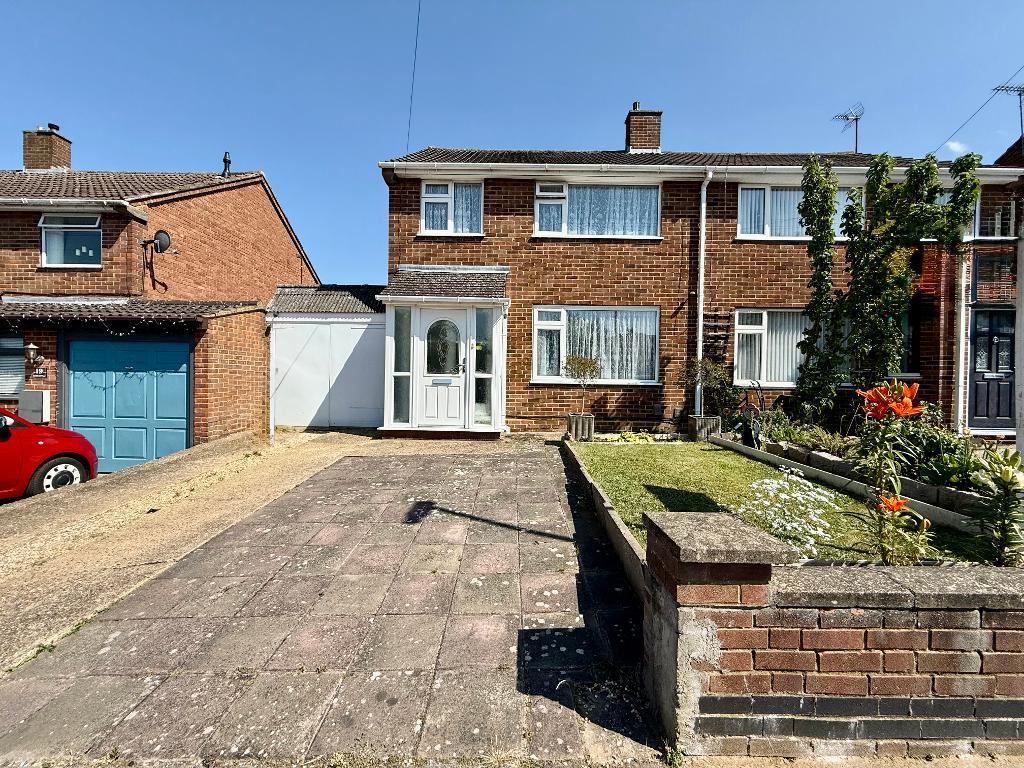 Ashfield Way, Limbury Mead, Luton... 3 bed semi-detached house - £350,000