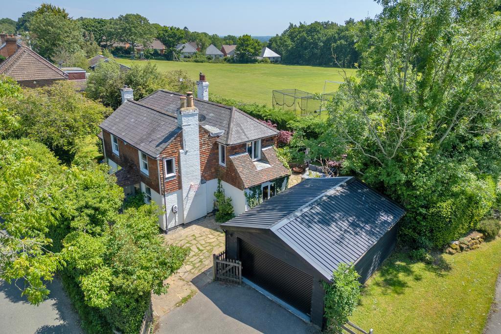 High Street, Flimwell, Kent, TN5 7PA 4 bed detached house for sale - £ ...