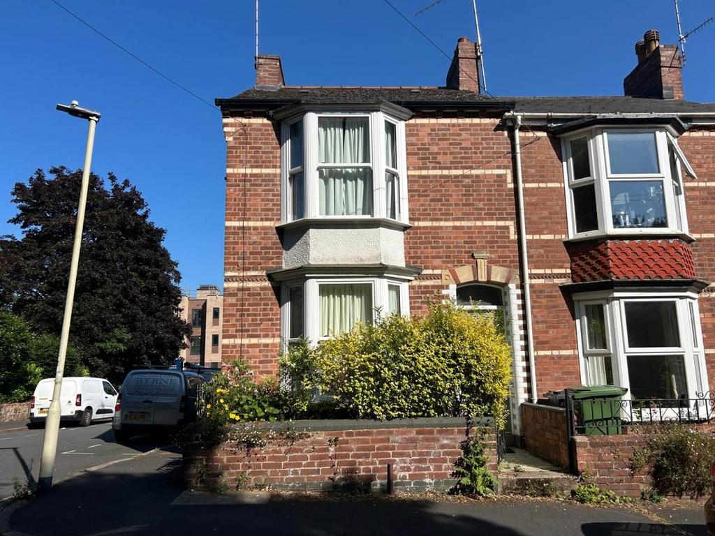 St Leonards Avenue, Exeter EX2 2 bed end of terrace house to rent - £ ...