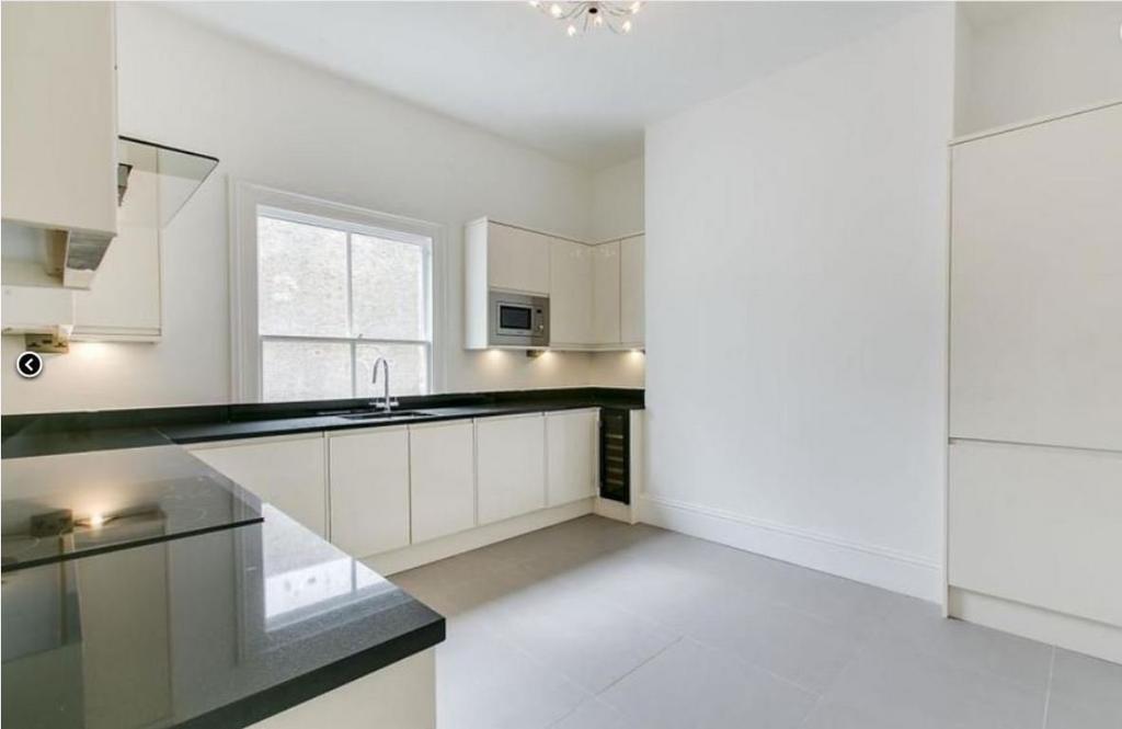 Edith Terrace, London, SW10 3 bed flat to rent - £4,000 pcm (£923 pw)