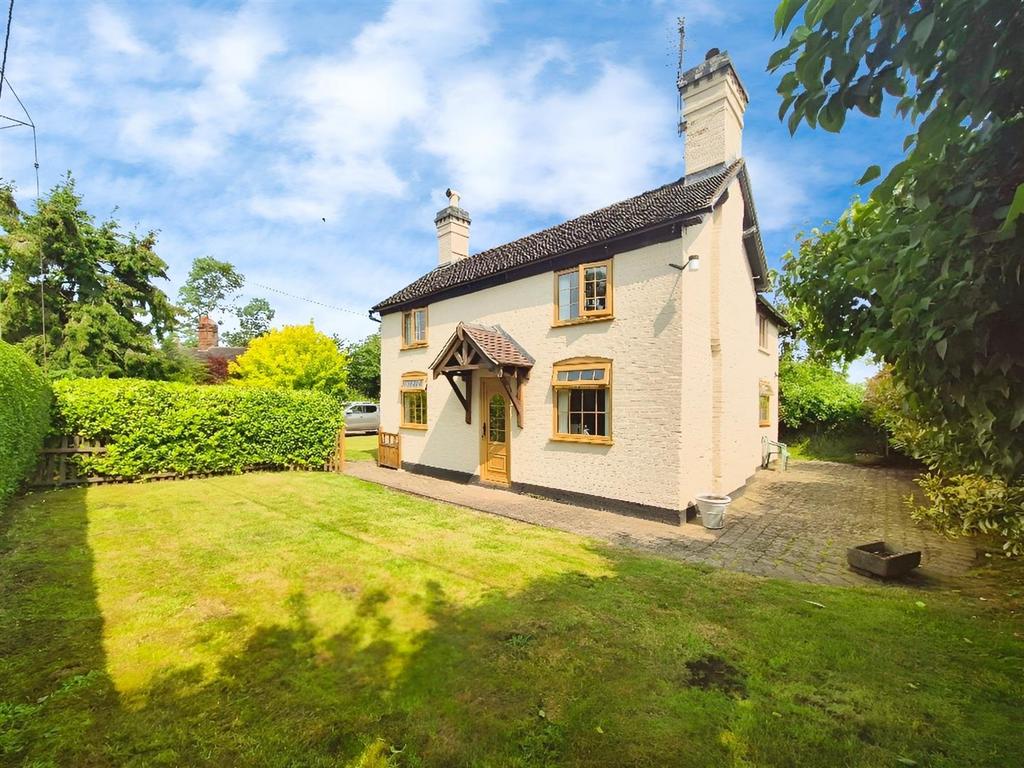 Balterley Green Road, Balterley, Crewe 3 bed cottage - £1,500 pcm (£346 pw)